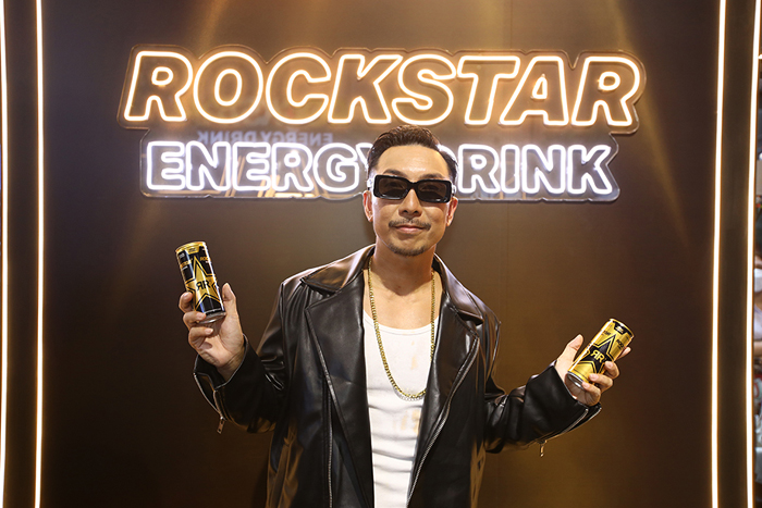 “Rockstar” โดยซันโทรี่ เป๊ปซี่โค ขนทัพ 3 พรีเซนเตอร์ จัดคอนเสิร์ต ...